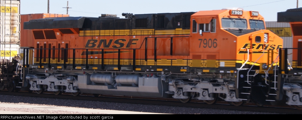 BNSF 7906